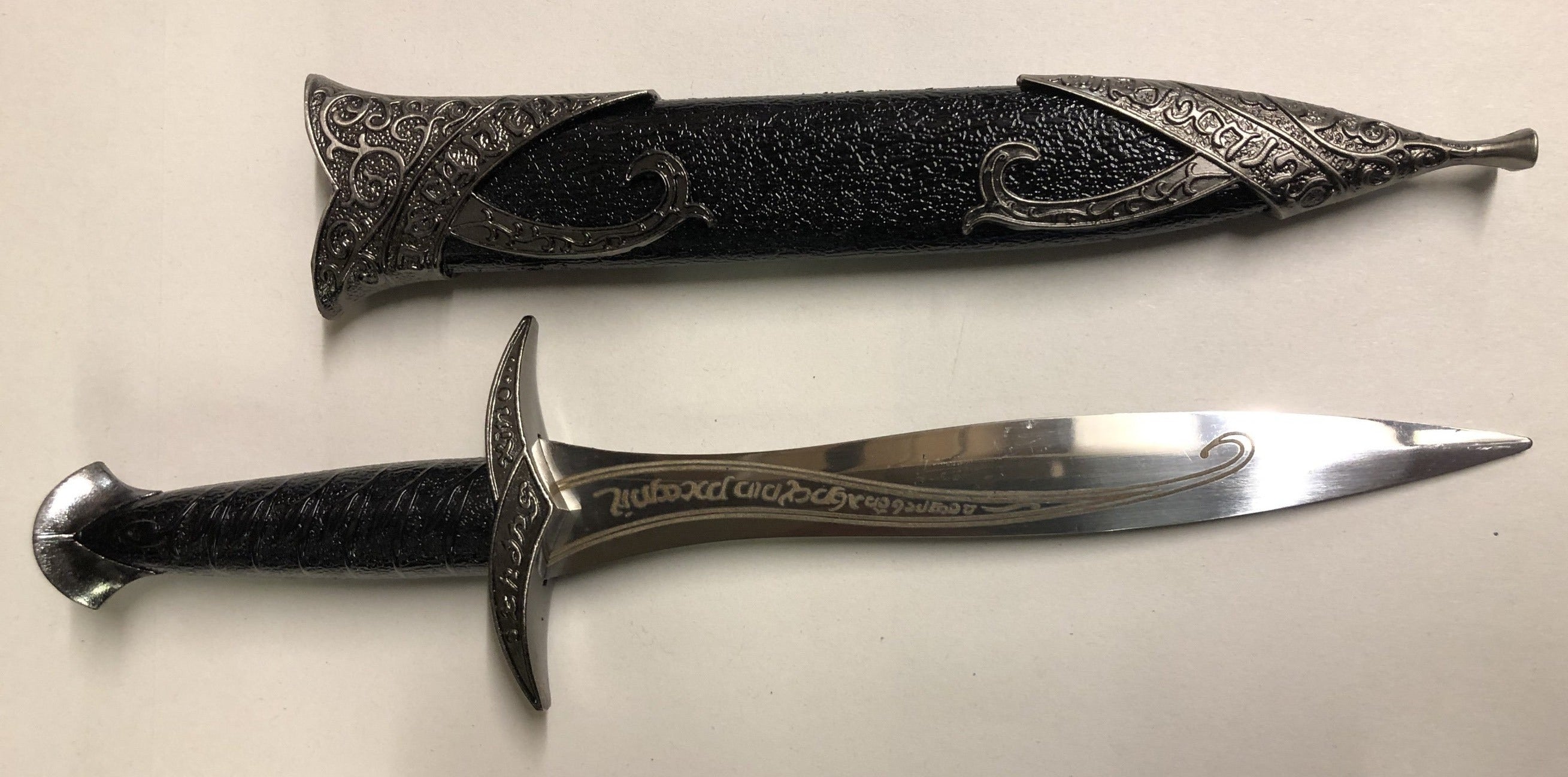 Relive the Legend | Lord of the Rings Swords Collection – Page 3 ...